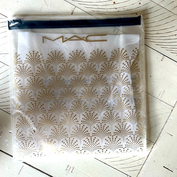 MAC Cosmetics | Bags | Nwt Mac Cosmetics Toiletry Bag Makeup Case Clear ...